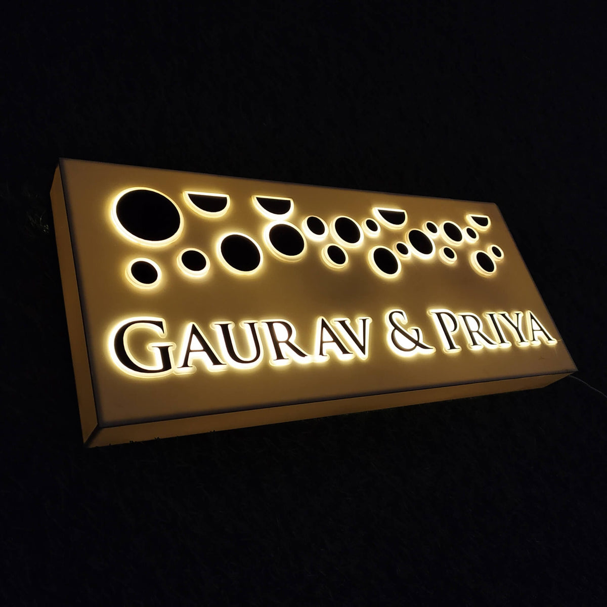 Beautiful Home Door Name Plate With Led Light – Saajawat